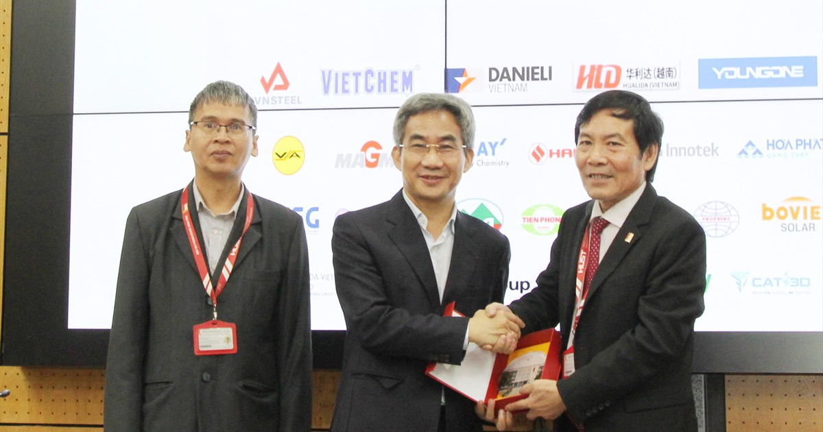 VNSTEEL luôn đồng hành, cộng tác với Trường Vật liệu - HUST trong sự ...
